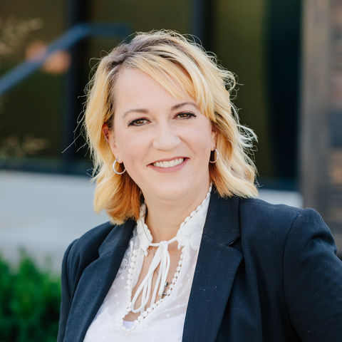 Helton Real Estate Group - Meet Our Team of Nashville Realtors