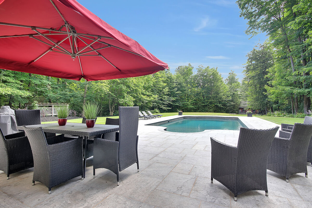 Manotick - MetroCity Property Group