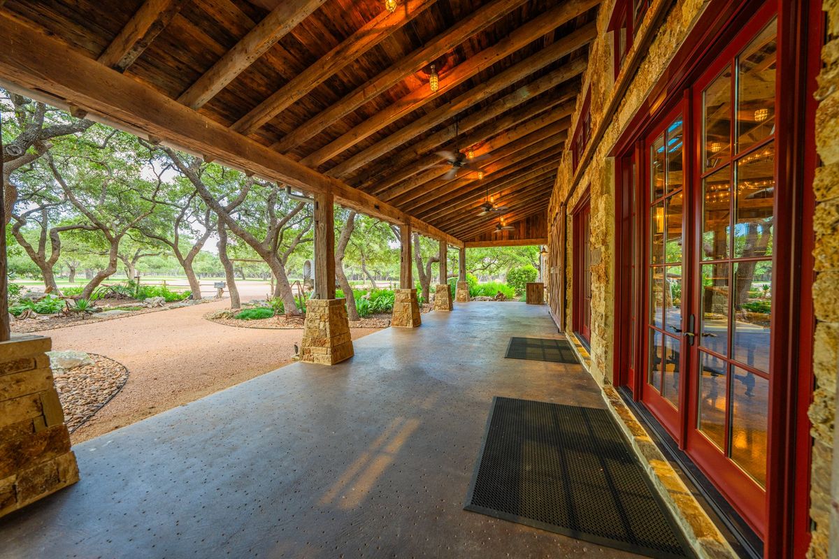 322 Wengenroth Rd - Luxury Ranch in Kendall County - Tricia Keith ...