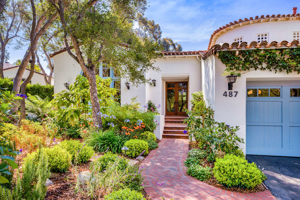 Sit Back and Relax in Ennisbrook - Kogevinas Luxury Properties
