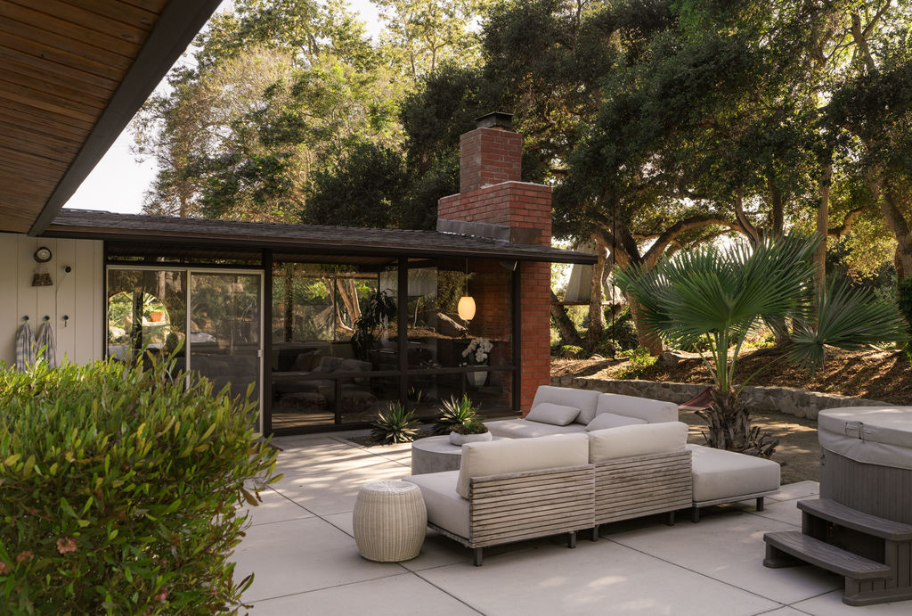 3880 & 3882 Foothill Road - Kogevinas Luxury Properties