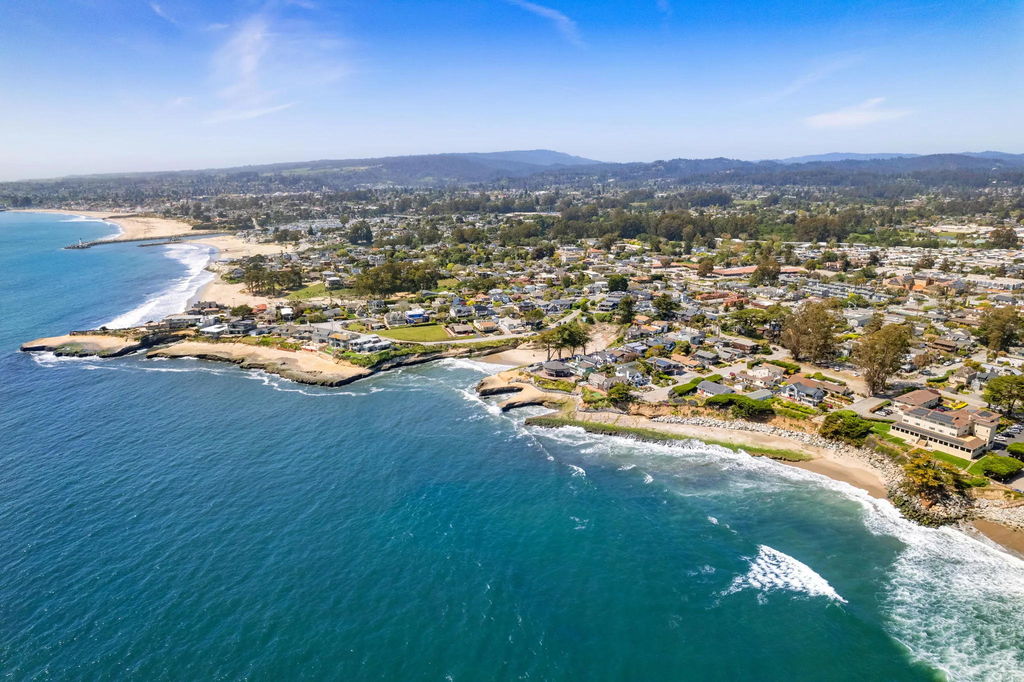 Everything You Need to Know About Living in Santa Cruz - Seb Frey ...
