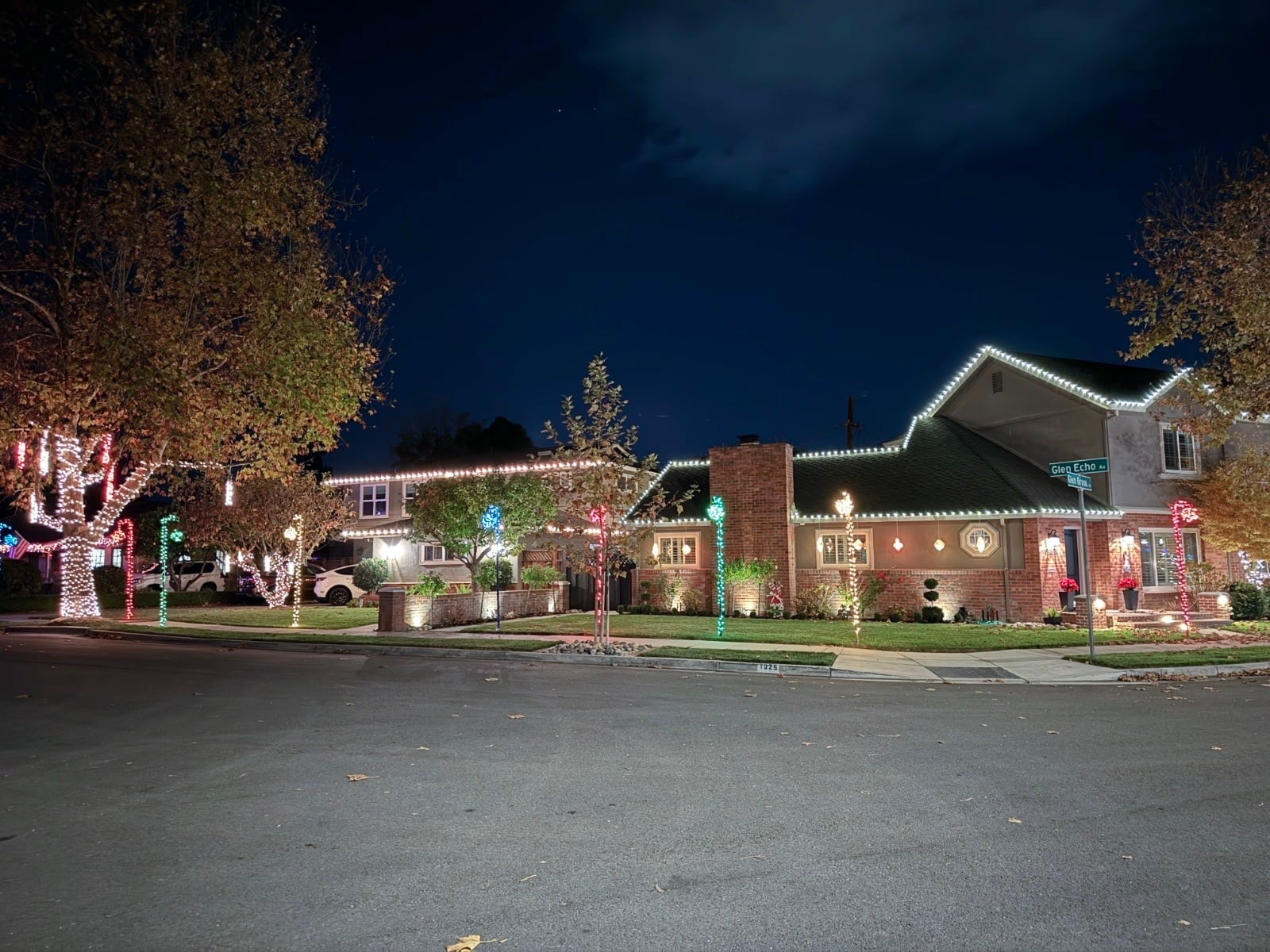 Willow Glen Christmas Lights - Seb Frey, Silicon Valley + Bay Area REALTOR