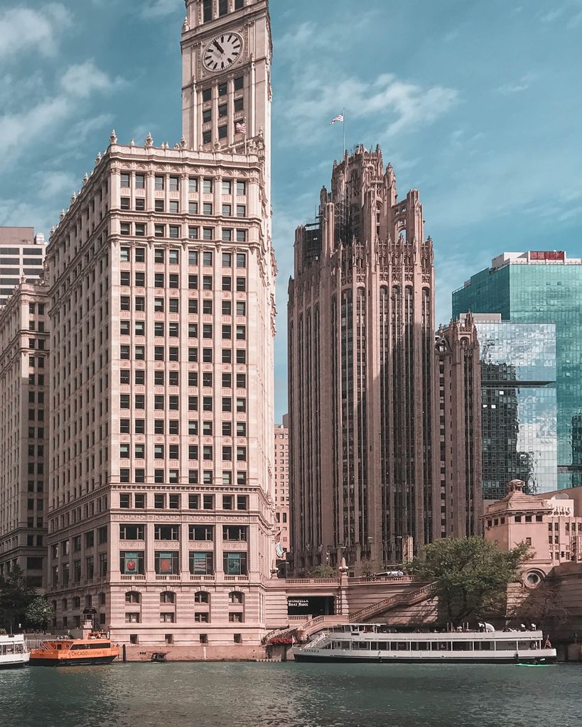 Glimpsing the Majestic Tapestry: Unveiling the Enchanting River North ...