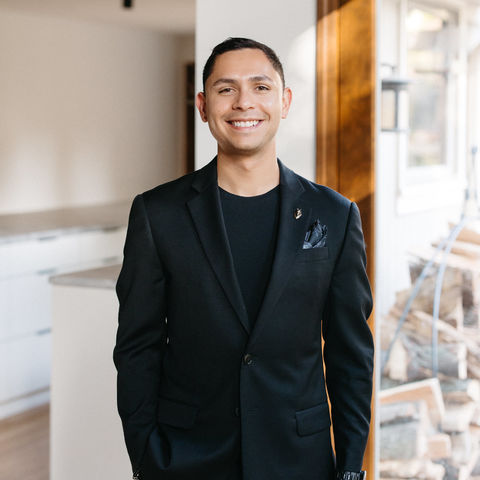 Meet The Team - LONG real estate team