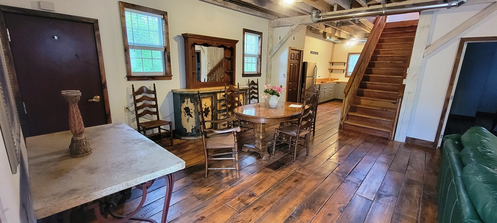 Converted 2 BR Barn, Rt 52, Jeffersonville, NY - MalekProperties.com