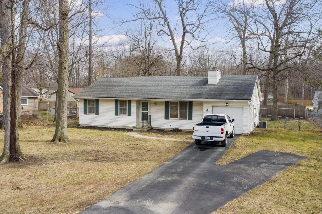 8056 Wiseman Rd. - Wiens & Roth Real Estate