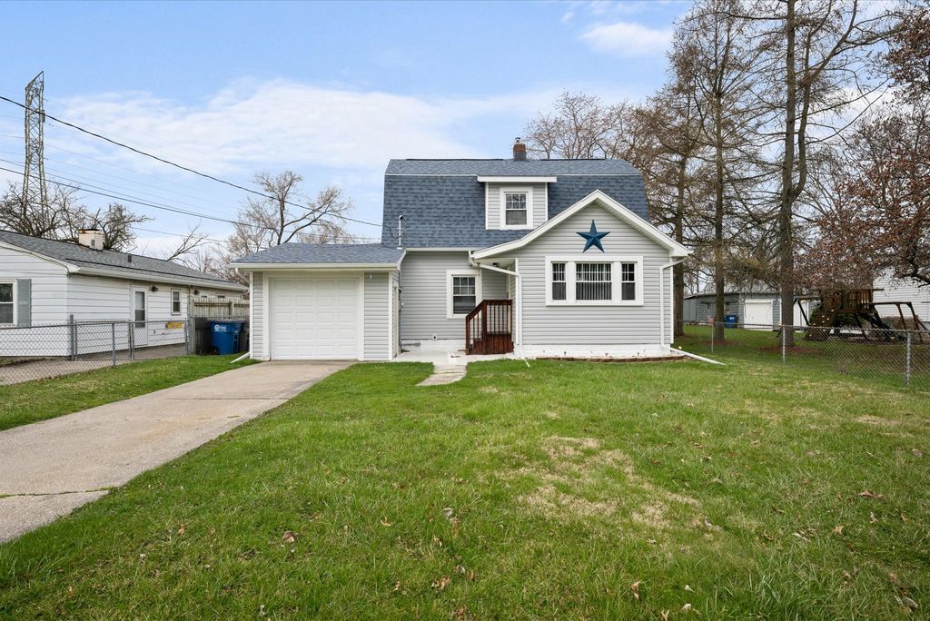 3515 Wallace Blvd - Wiens & Roth Real Estate